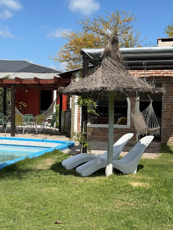 Casa Con Piscina, Rústica Con Flores Y Naturaleza. - Gualeguaychú
