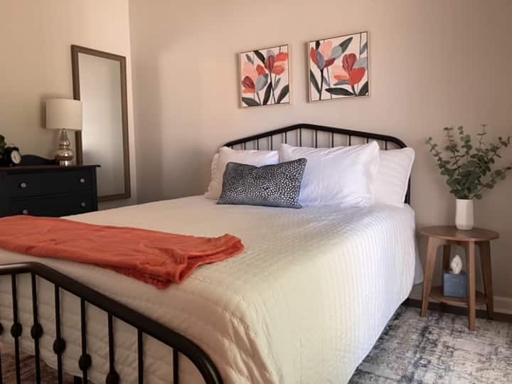 Quiet Midland 1br Retreat - Midland, MI