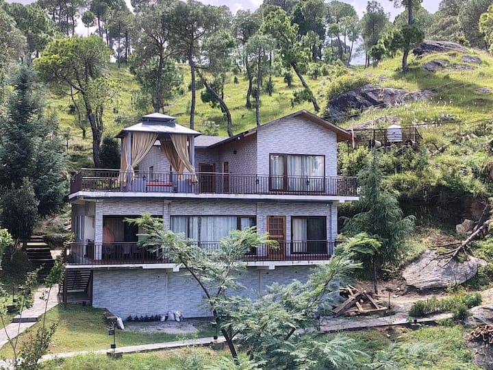Kartik Villa: Luxury Stay In The Lap Of Himalaya - Ranikhet
