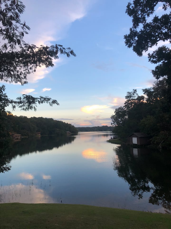 Beautiful Home On Lake Tuscaloosa - 터스컬루사