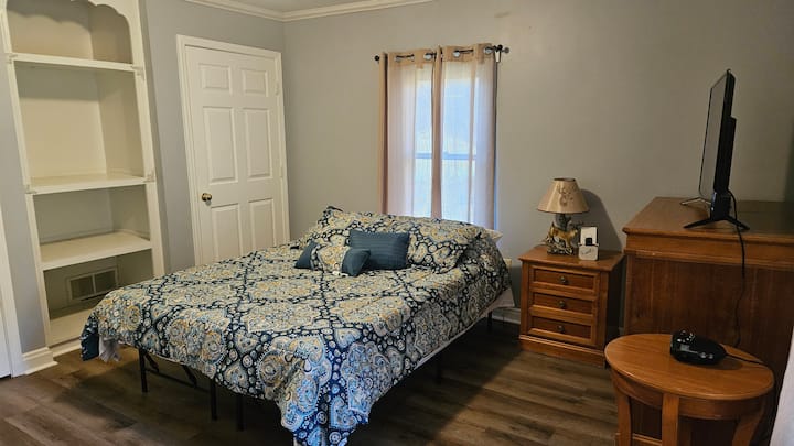 Crossroads Cottage B&b #2a
*Rate Listed Per Room* - Elkins, WV