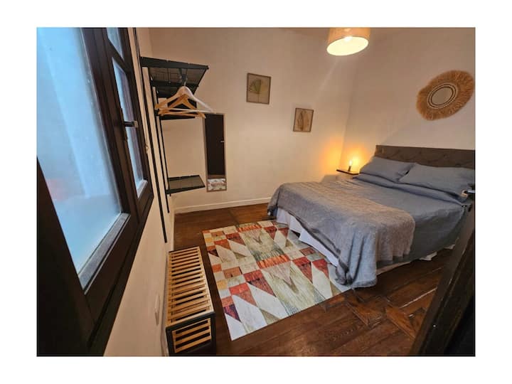 Que Escaparte No Sea Un Lujo - 阿根廷