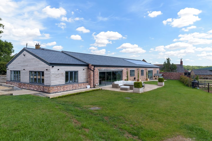 Luxury Barn Conversion - Melton Mowbray