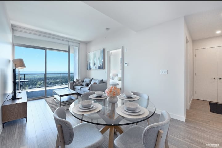 High Raise 1b1b Condo/s - Burnaby