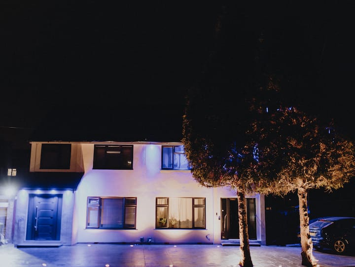 Urban Luxury - Slough