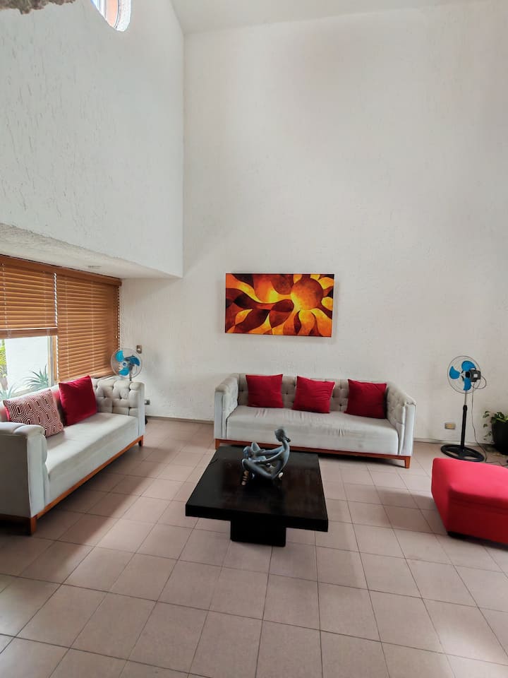 Casa De Lujo Alado De La Playa En Zona Hotelera - Cancún