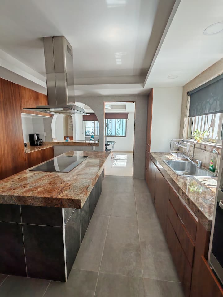 Casa Incrieble Grande 5 Cuartos Y Asador - Cancún