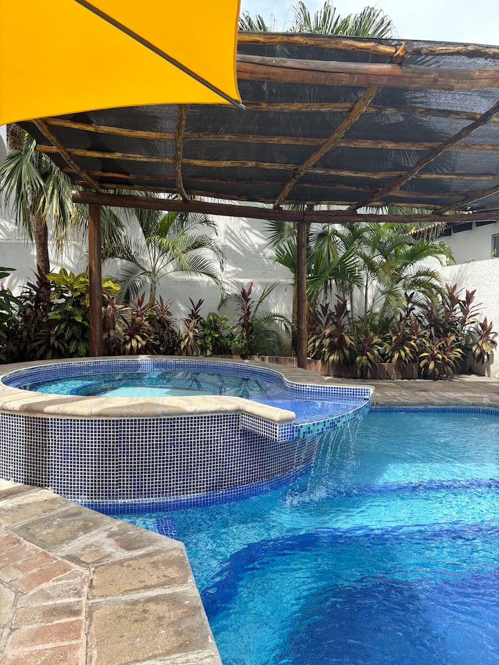 Mi Casa De Playa Adam’s - Puerto San José