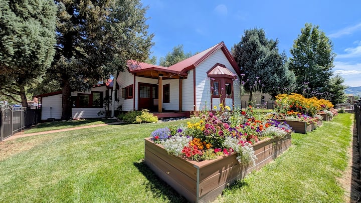 Historic Home In The Heart Of Downtown Steamboat - Steamboat Springs, CO