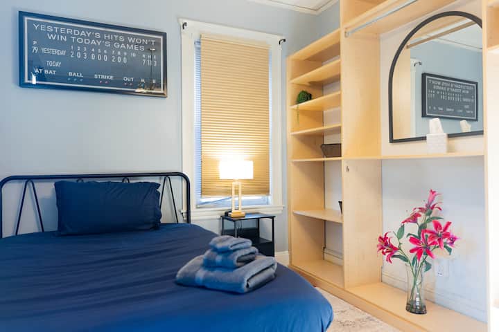 Fits7|laundry|historic Brookline|5 Min>longwood - Newton, MA