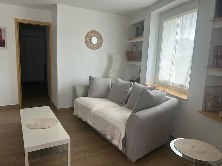 Appartement à Louer - Châteauneuf-du-Pape