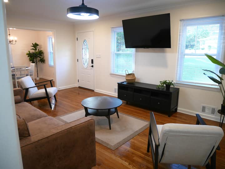 Charming Smyrna Home Minutes From Braves Stadium! - Smyrna, GA