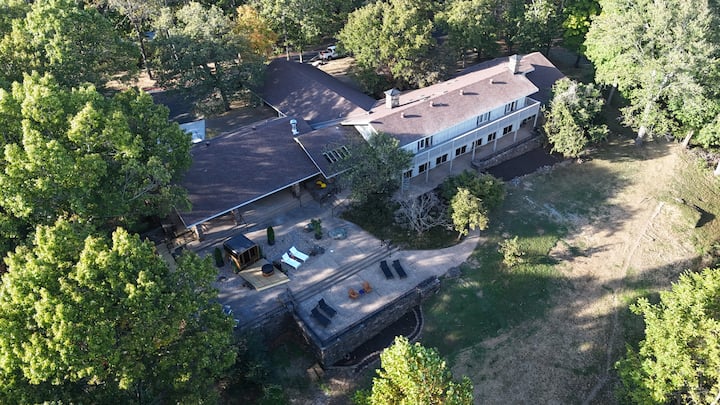 Campfire Ranch Little Sugar - Bella Vista, AR