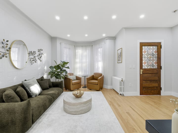 Brick Townhome Charm: 20 Min To Nyc! - Hoboken