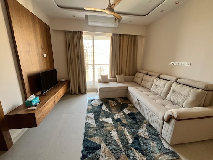 Hiranandani Estate Stay - Rosa - Thane