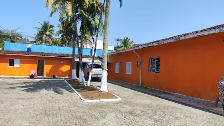 Casa Ampla A 100m Da Praia De Pernambuco - Guarujá