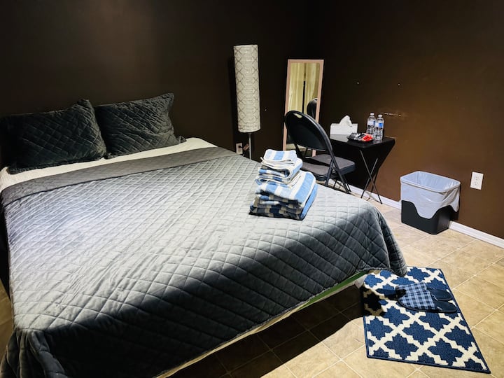 Shey’s Home Sweet Home - Lloydminster