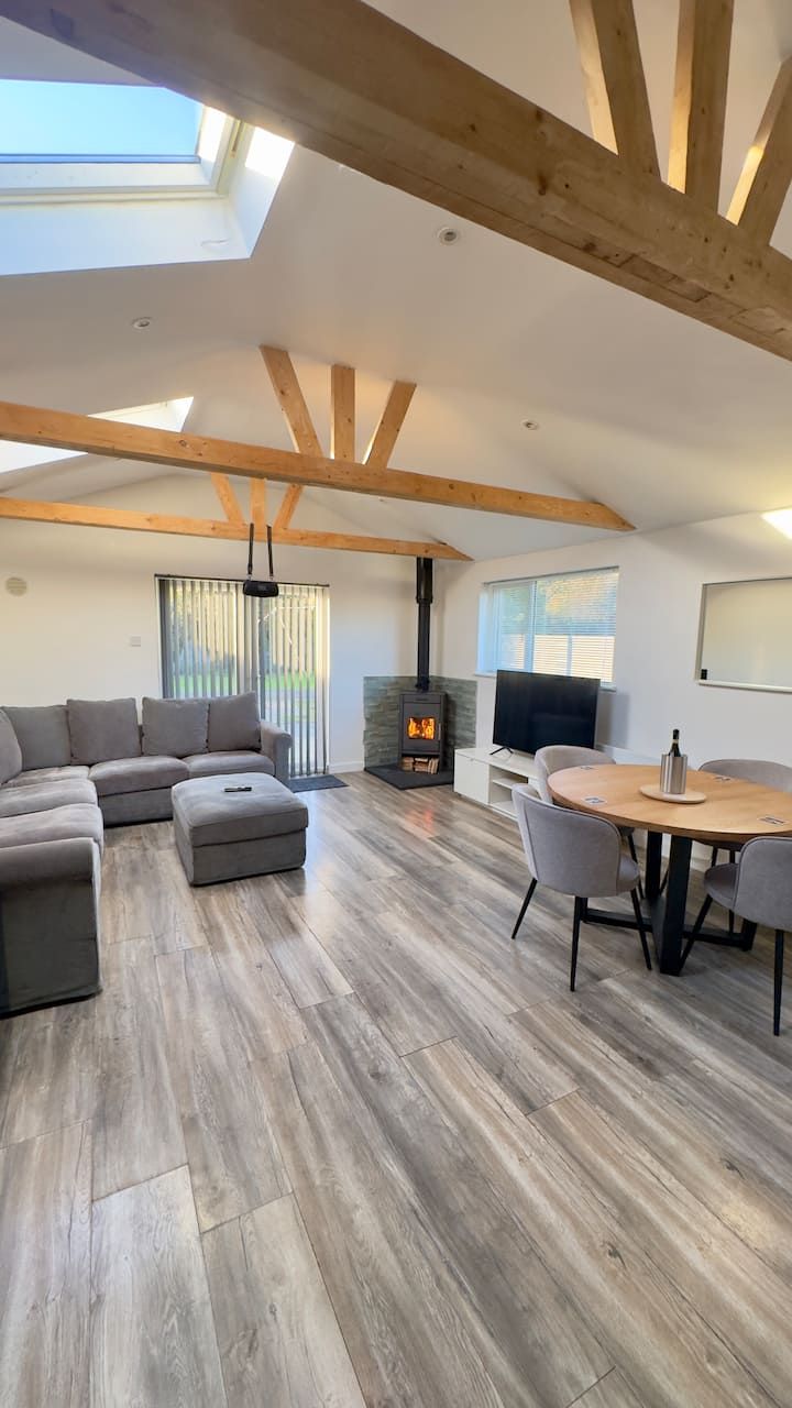 Cozy 2-bedroom Cottage-style Home - Malahide