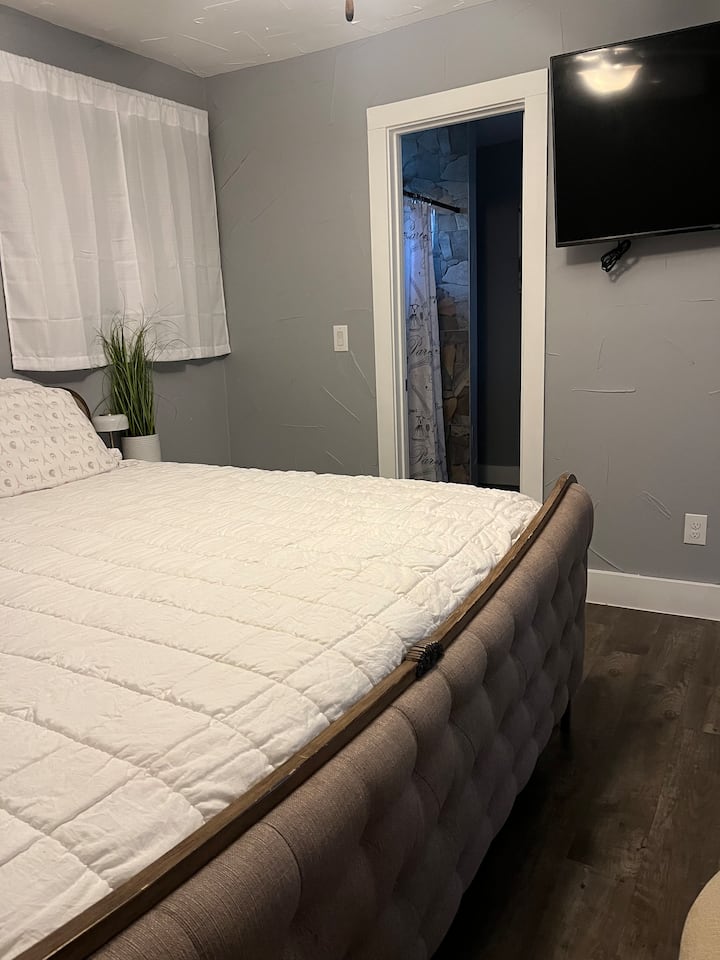 Comfortable Guesthouse - Buda, TX