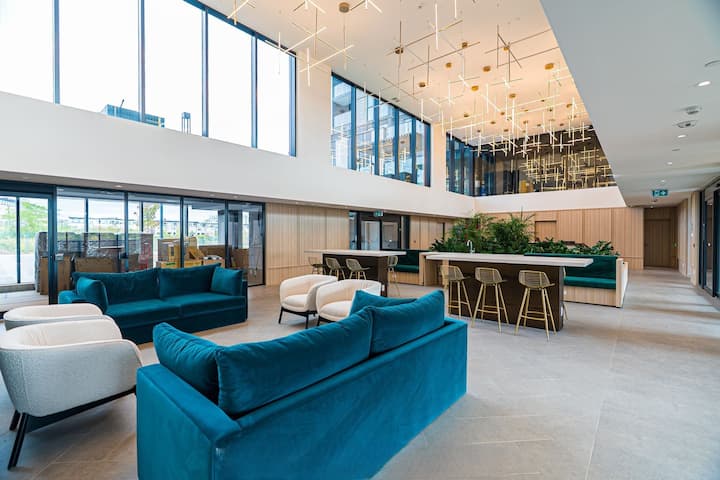 Brand New Stylish 2br Condo In Oakville - Oakville