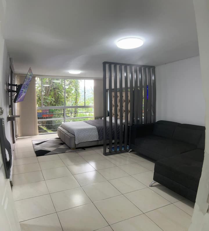 Apto Con Balcón Frente A Universidad Autonoma - Manizales