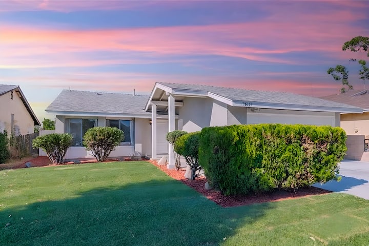 Cozy Family Home Near Disneyland | 4br/2ba Near La - West Covina, CA