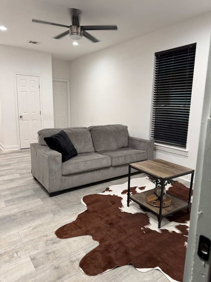 Guesthouse 1 Mile Away From Cota - Cedar Creek, TX