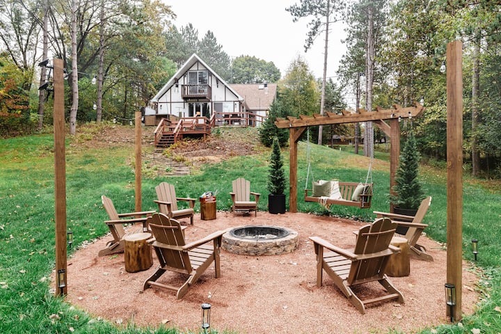 Relax On Alpine – Kayak – Hot Tub - Spring Lake, WI
