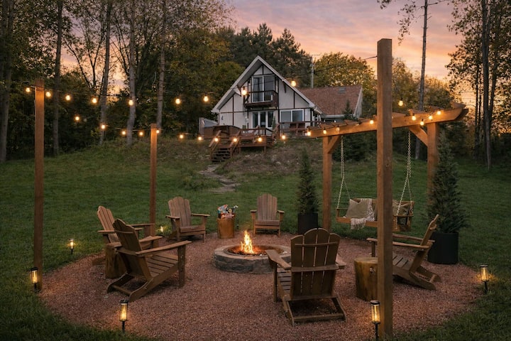Lakefront Escape | Kayaks, Ski, Hot Tub, Pets - Spring Lake, WI