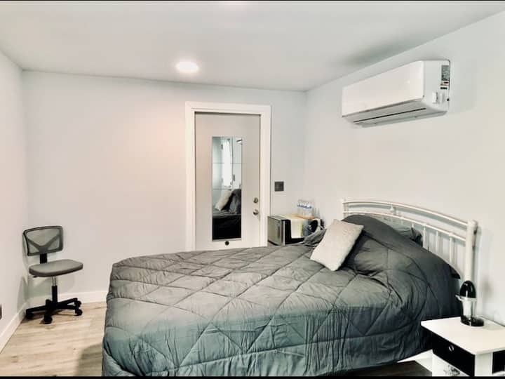 Comfortable Studio In Prime Location - Bloomington, IN