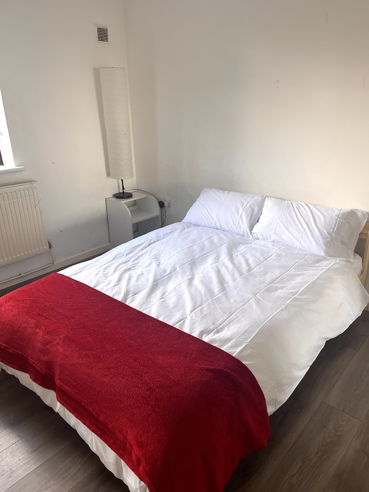 Cozy And Clean Apartment (Elizabeth Line) - Dagenham