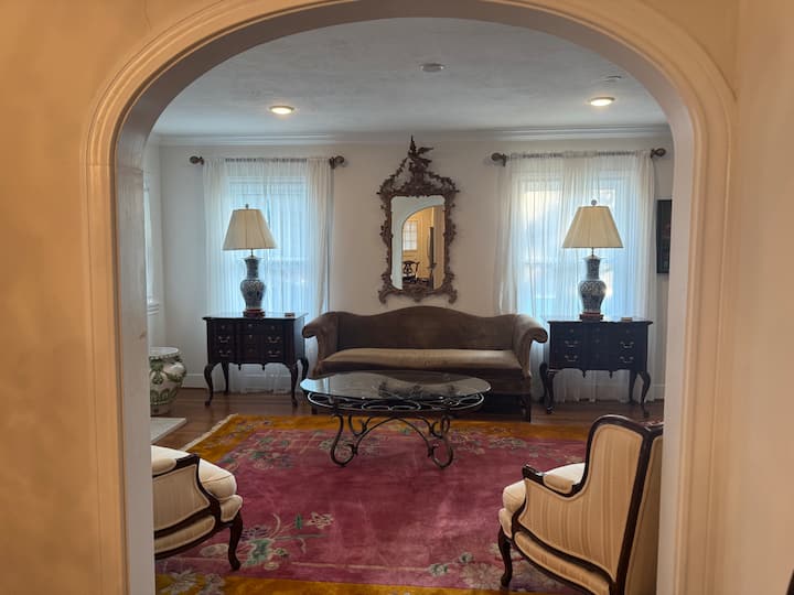 Upper-level Stay In Duplex-upper Kirby Area - Houston