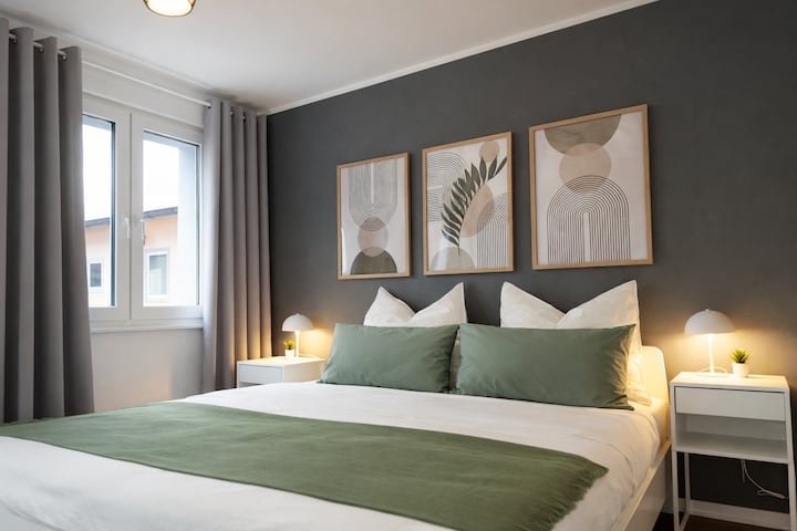 Spacious Apt At Limbecker Platz, Cafés & Transit - Essen