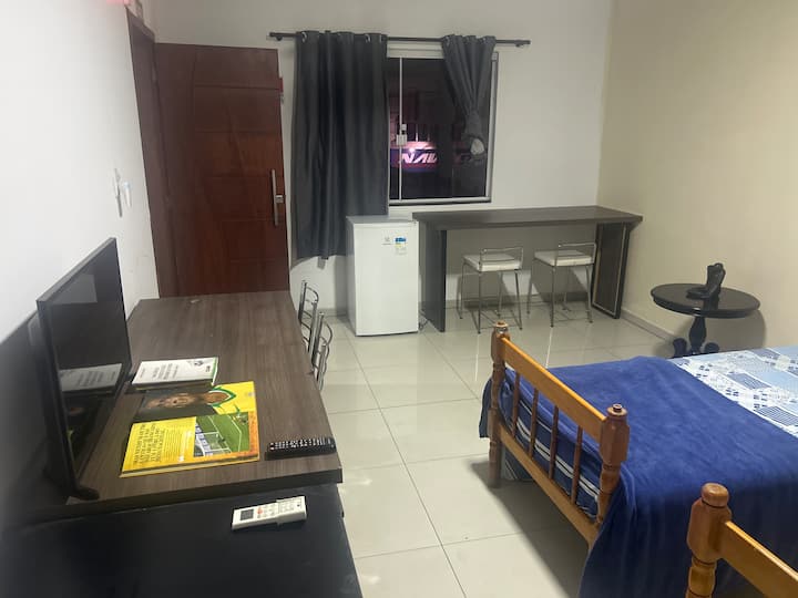 Acomodação Em Excelente Localização - Paranaguá