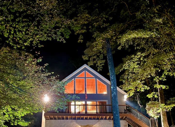 Woodland Chalet Retreat On Jack’s Mountain - Emmitsburg, MD