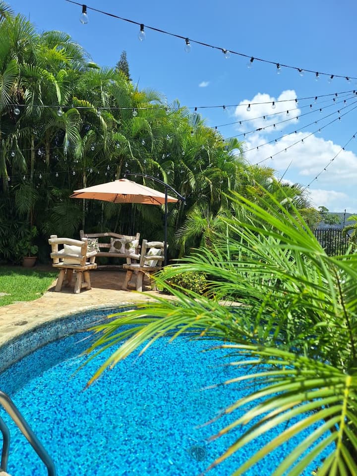 Casa Huéspedes Privada Con Piscina - Caracas