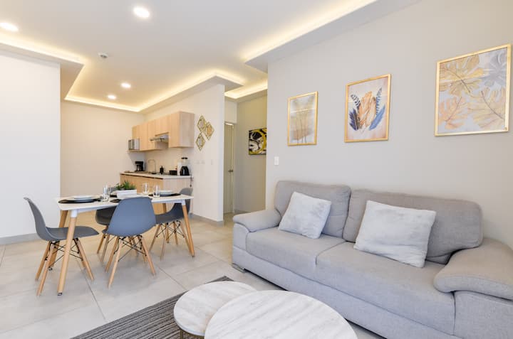 ¡Cerca De Fundidora! 6 Personas, Gym & Wifi 2br2br - Monterrey