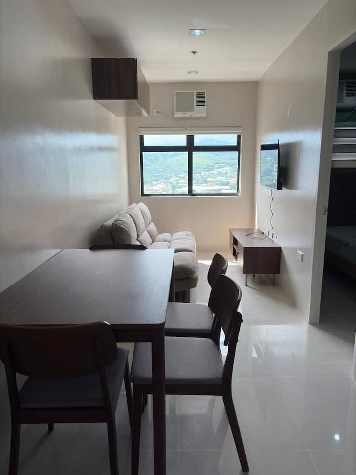 27th Floor Midpoint: 1br Near Oakridge And It Park - Mandaue City