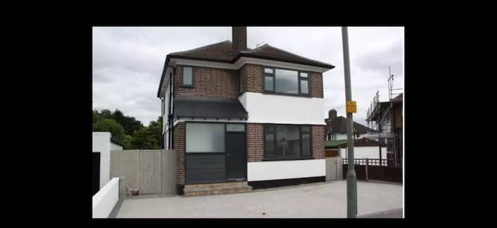 5 Bedroom House In Petts Wood - Sevenoaks