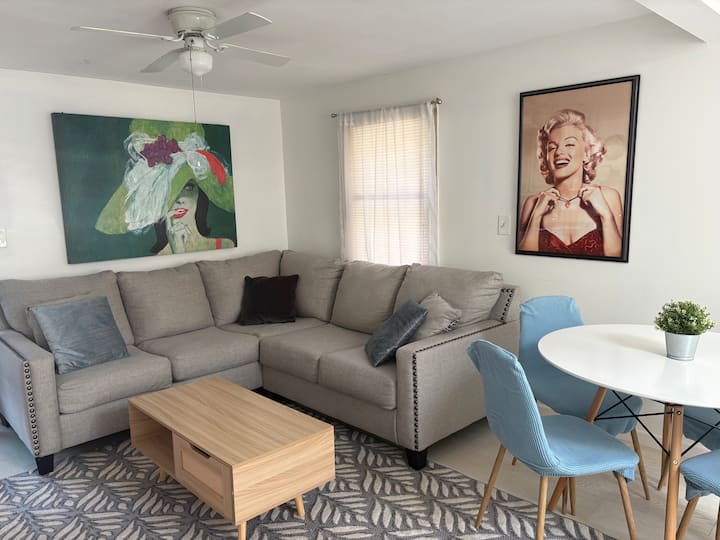 Cozy In-law Suite– University Area- Dog Friendly - Fairfield, CT