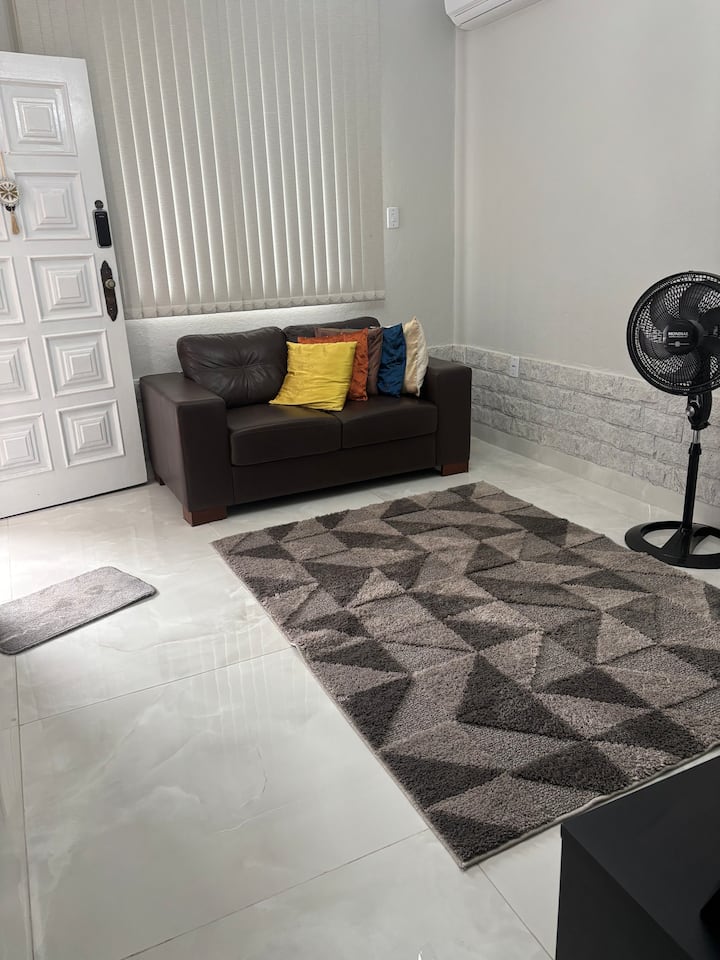 Casa Privativa - Bairro Sessenta Com Garagem. - Volta Redonda