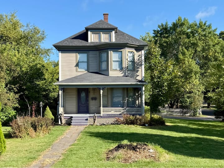 Cozy In-town Getaway W/sauna & Fenced Yard! - Presque Isle, ME