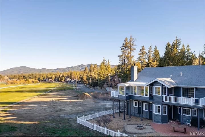 Moonridge Golf Escape | Firepit | Walk To Slopes - Big Bear Lake, CA
