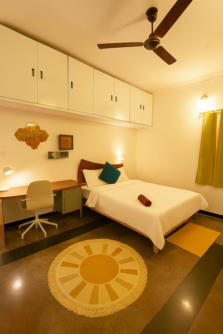 Elegant Rooftop Stay • Central Bangalore - Bangalore