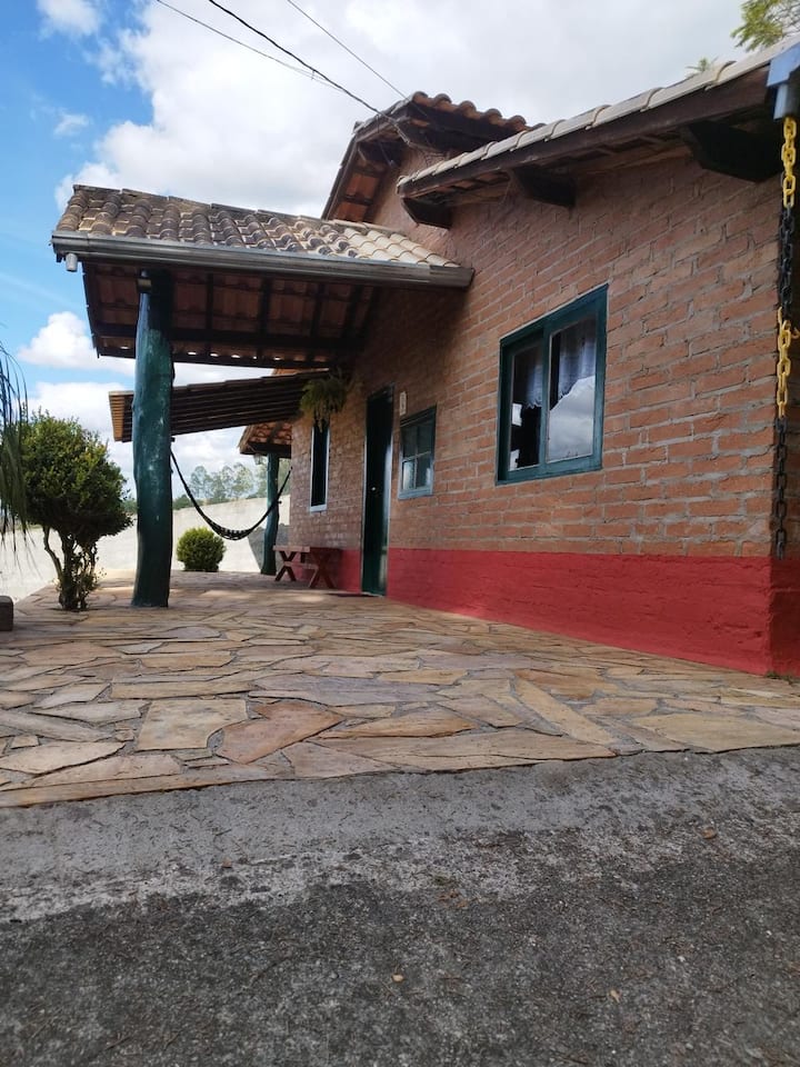 Chácara Com 2 Quartos - Extrema