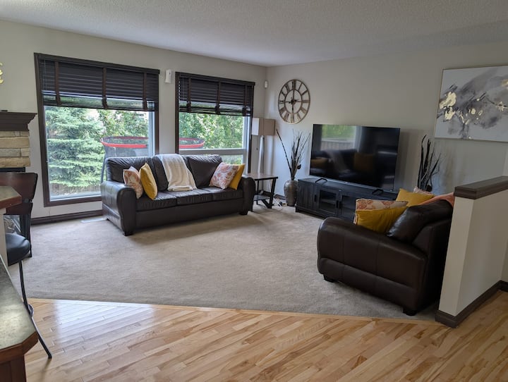 The Grand Getaway - Close To Calgary Olympic Park - Calgary