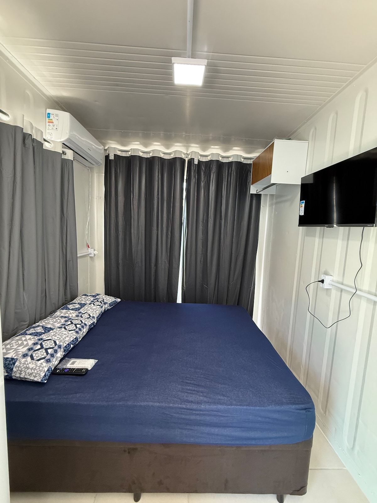 Conteneur compact et confortable - Shipping containers à louer à ...