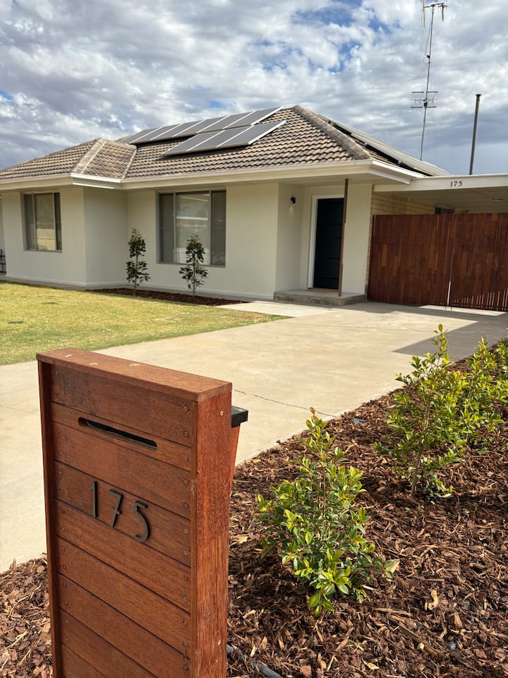 The Townhouse - Paringa