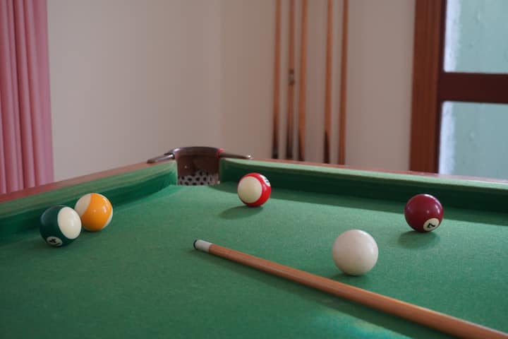 'Rose Lea': Central Charm With A Pool Table - Ararat