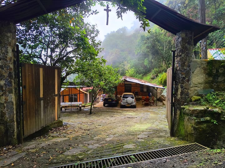 Centro De Medicina Alternativa Genki - San Antonio Del Tequendama